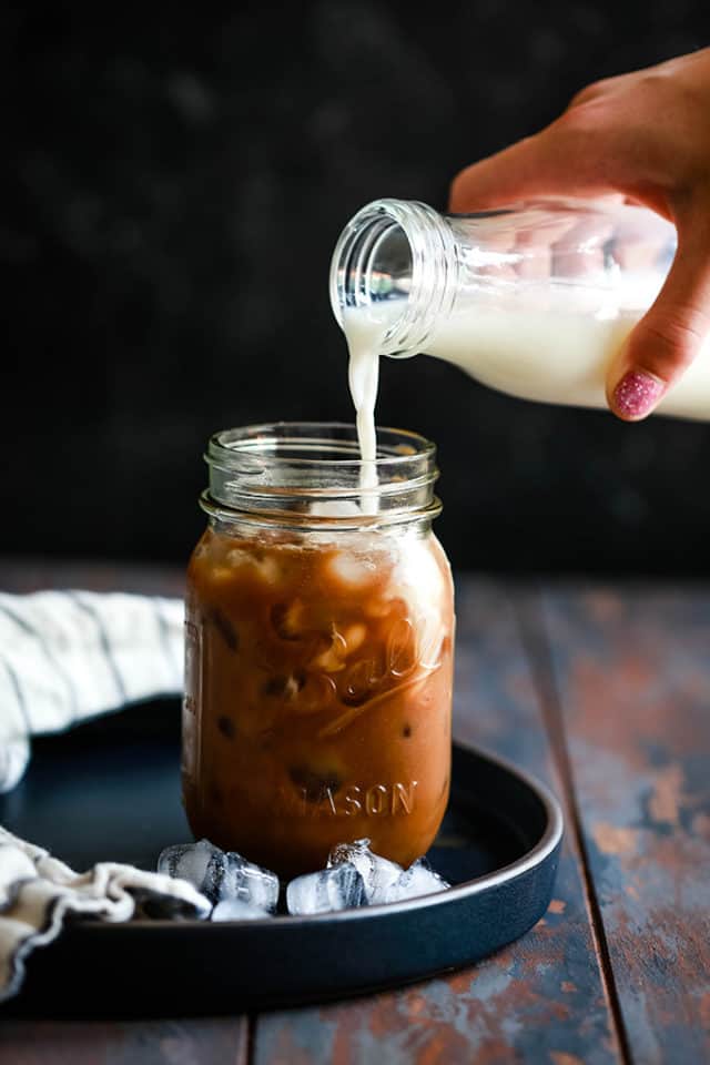 Iced Caramel Mocha Latte - Melanie Makes Iced Caramel Mocha Latte - Melanie Makes