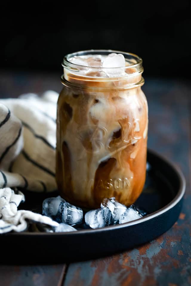 Iced Caramel Mocha Latte - Melanie Makes Iced Caramel Mocha Latte - Melanie Makes